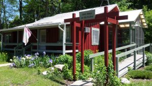 Cottage for the family open this weekend - Crystal River Inn